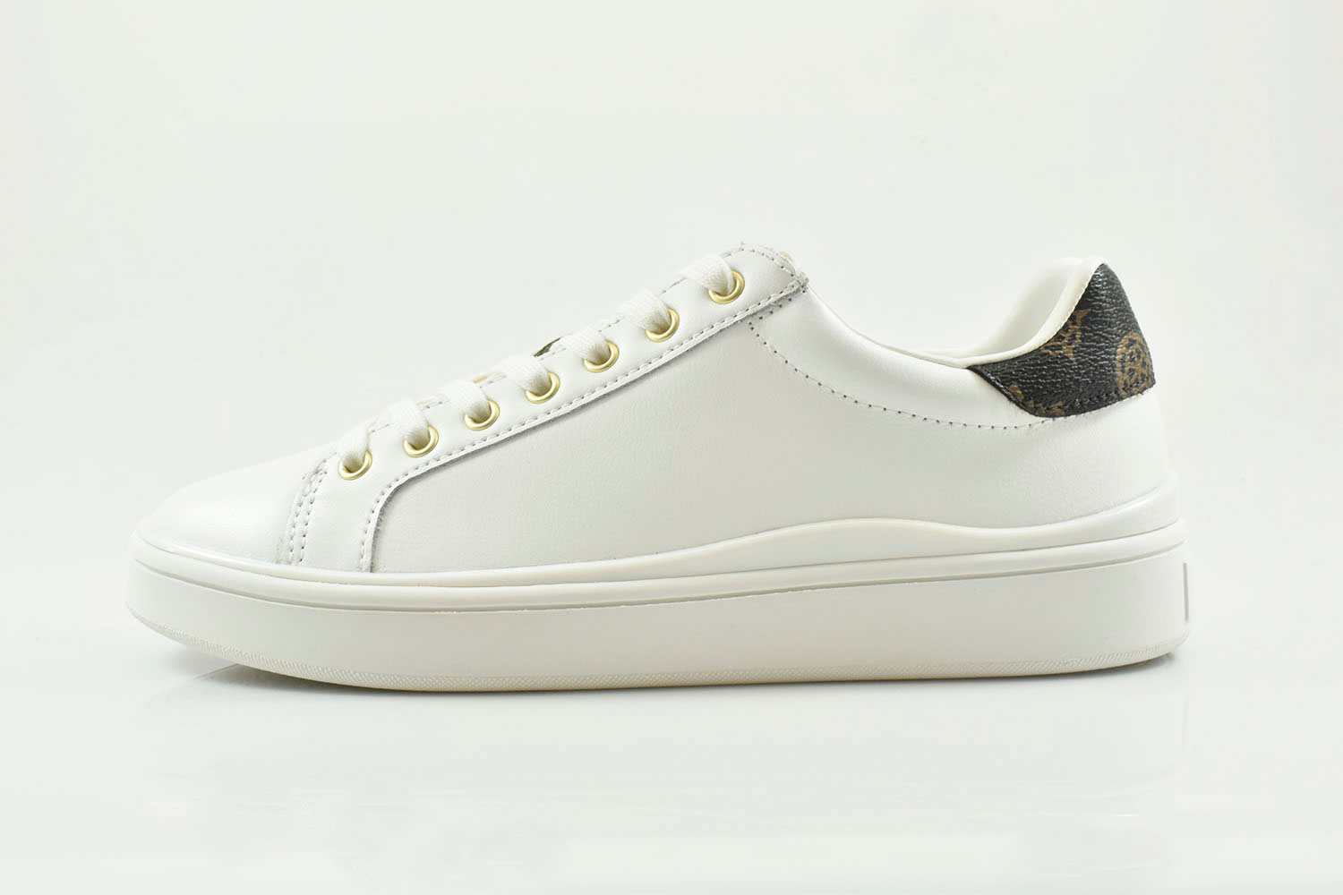 Guess BONNY White Logo - Polychronakis Shop