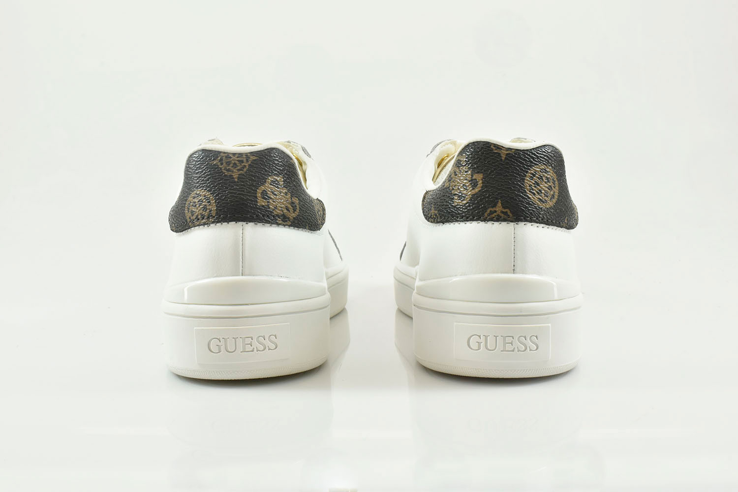 Guess BONNY White Logo - Polychronakis Shop